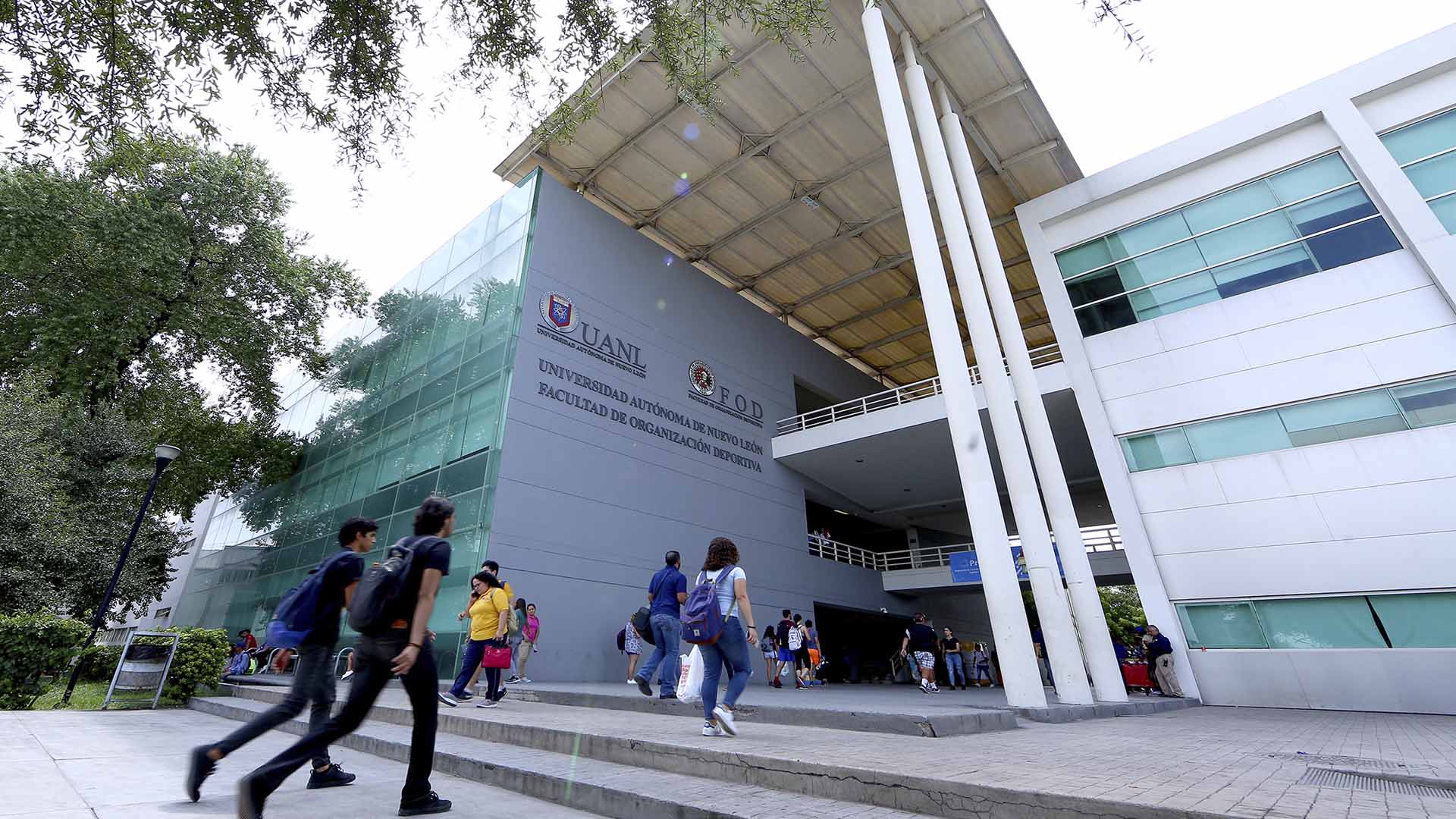 Conmemora FOD 45 años con medalla Cayetano Garza - Vida Universitaria ...