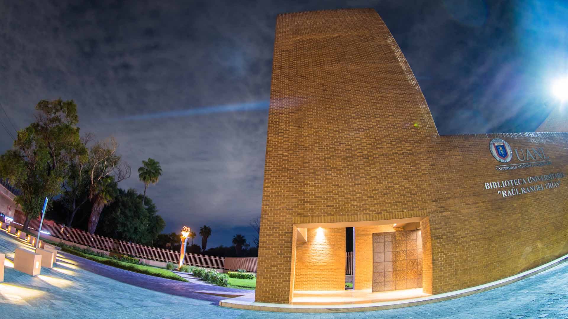 Reúne UANL acervo digital para los estudiantes - Vida Universitaria ...