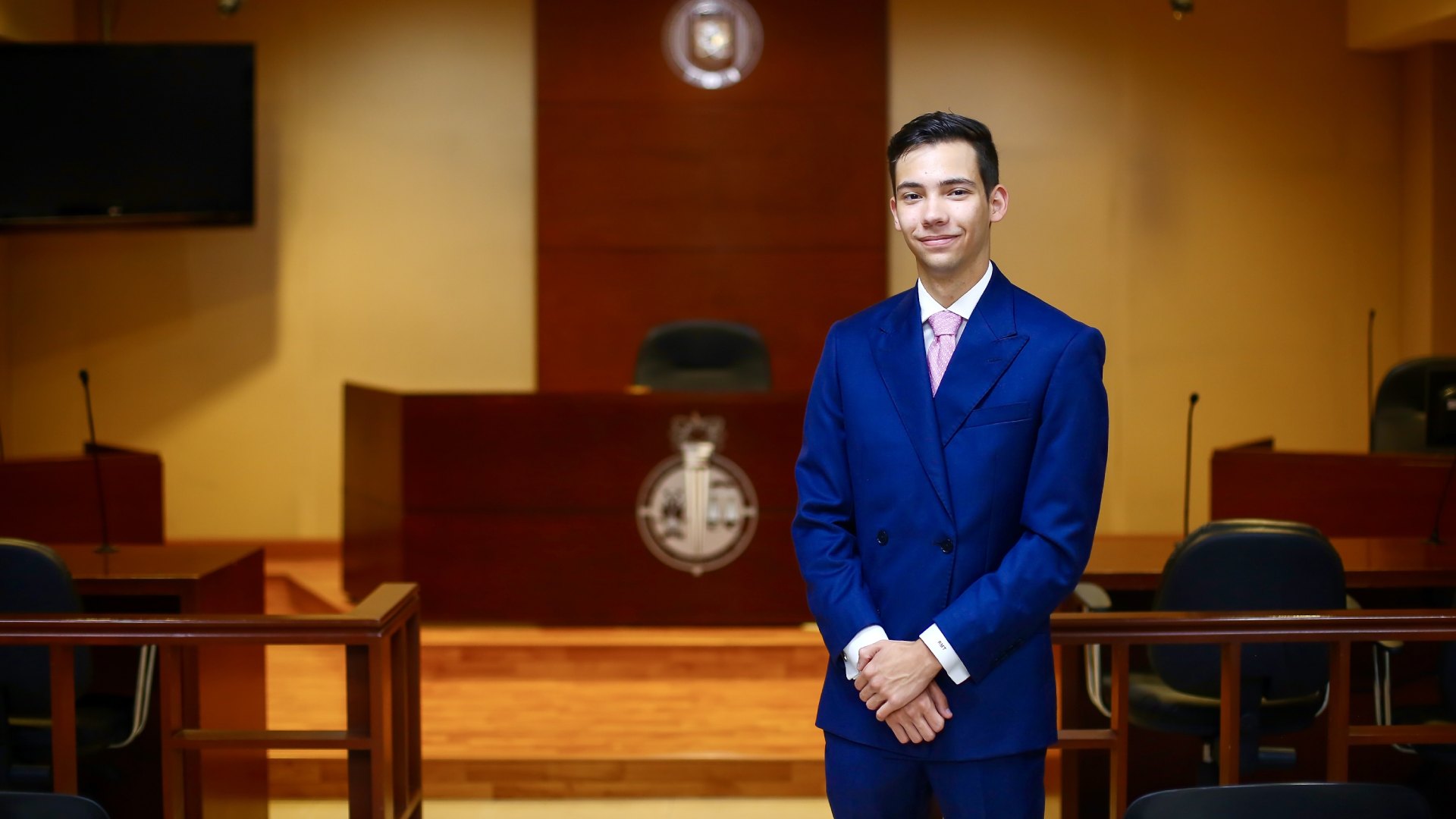 Destaca alumno como el mejor orador en concurso de arbitraje comercial ...