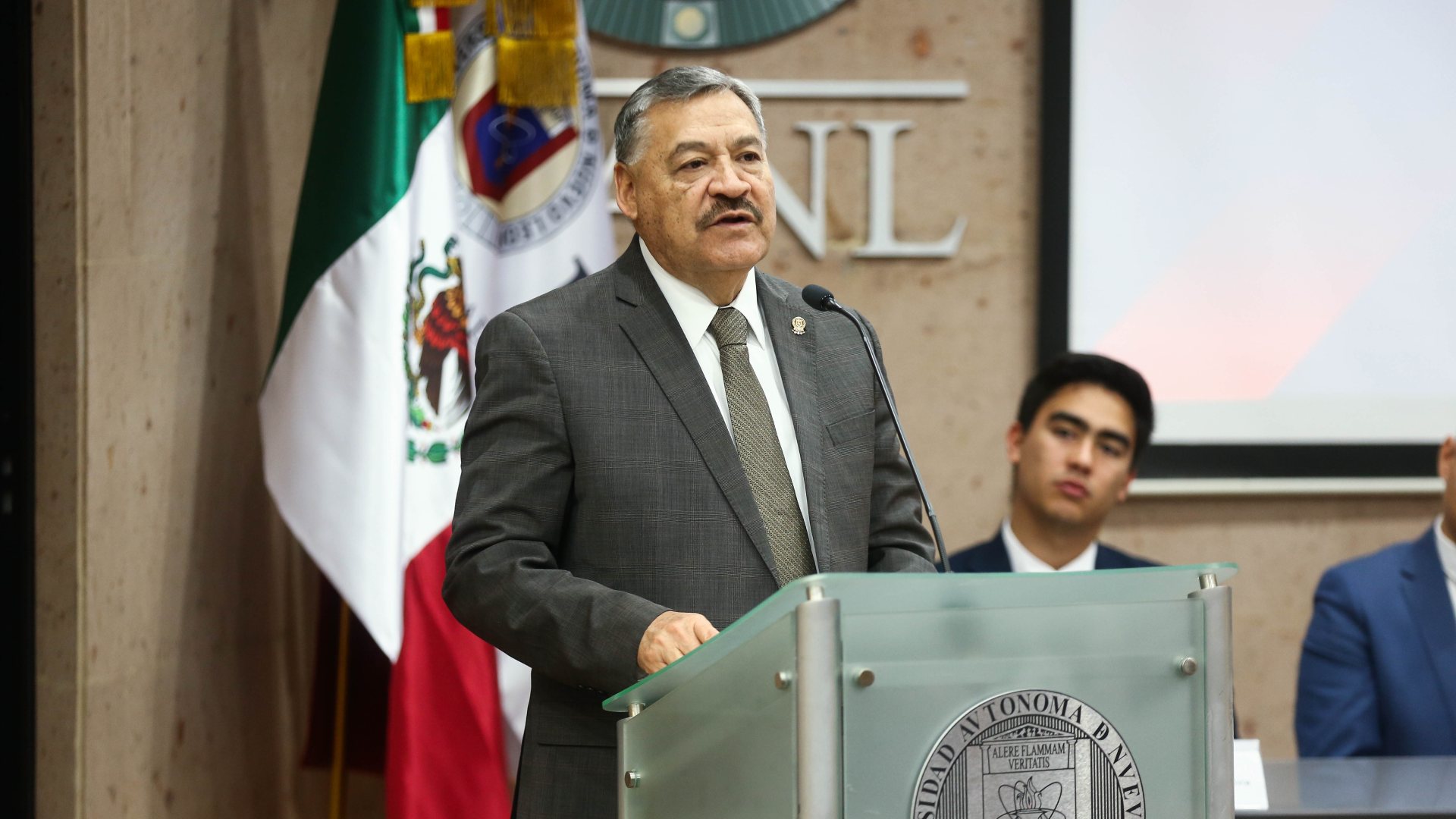 Toma protesta sociedad de alumnos de la FAECO - Vida Universitaria ...