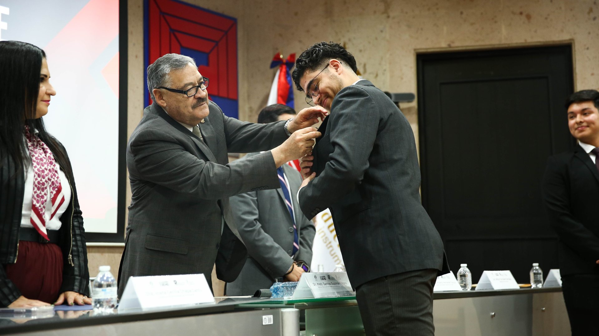 Toma protesta sociedad de alumnos de la FAECO - Vida Universitaria ...