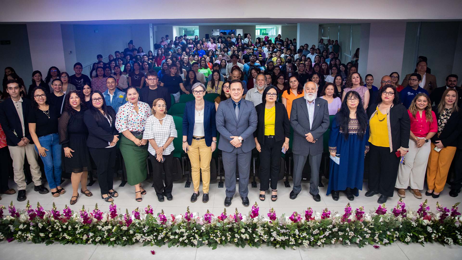 Filosofía y Letras celebrará 75 aniversario con Semana Académica - Vida ...